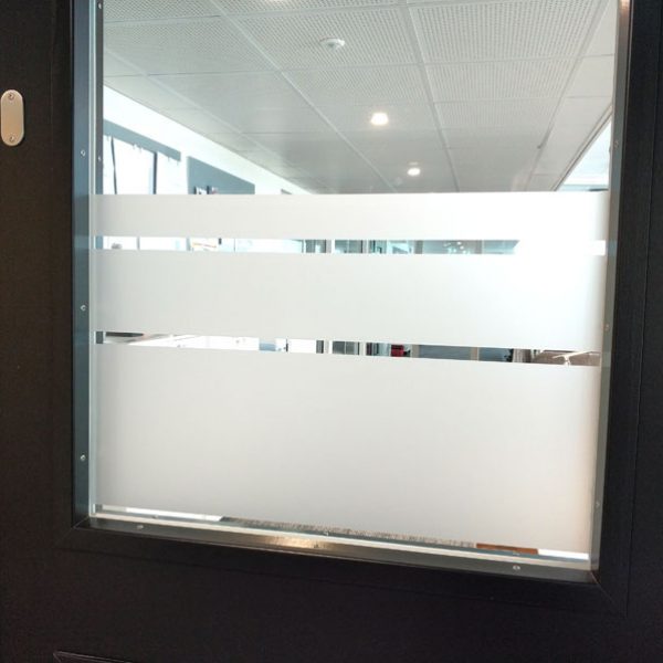 Vinduesfolie og Sandblæst folie til privatliv - One-Way film til vinduer